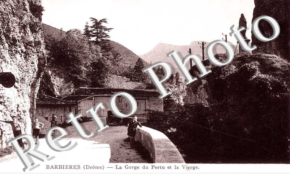 images de village La gorge du Pertu et la vierge 26 BARBIERES
