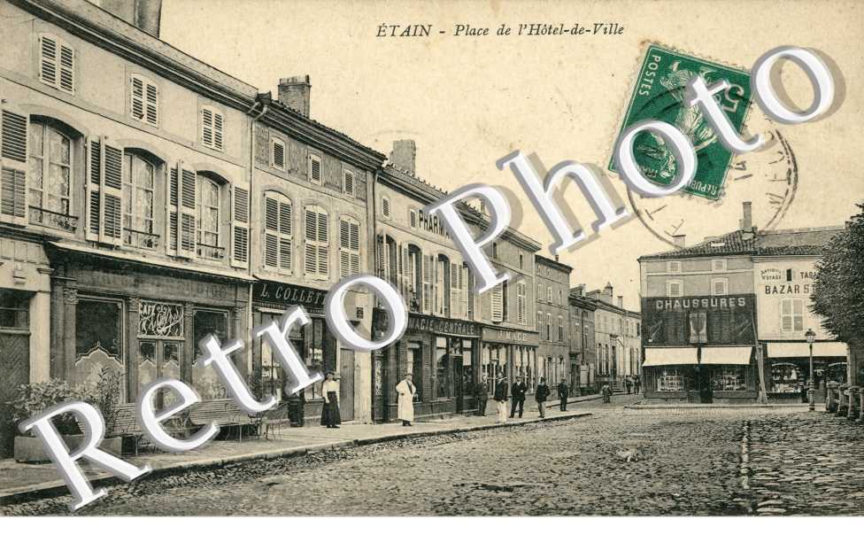 idée cadeau photo original Place de l'Hotel de Ville 55 ETAIN