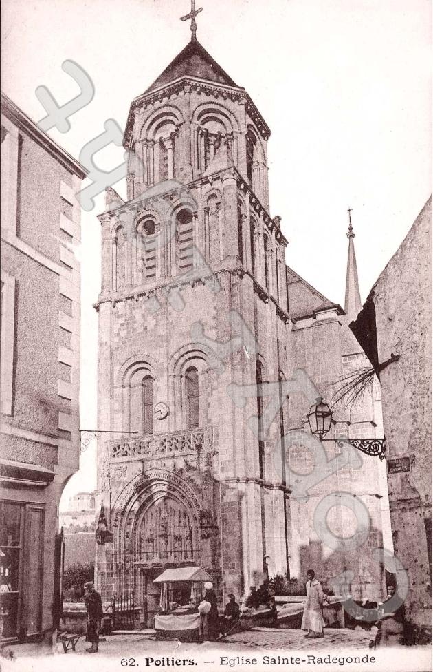 cadeau original avec photo EGLISE SAINTE RADEGONDE 86 POITIERS