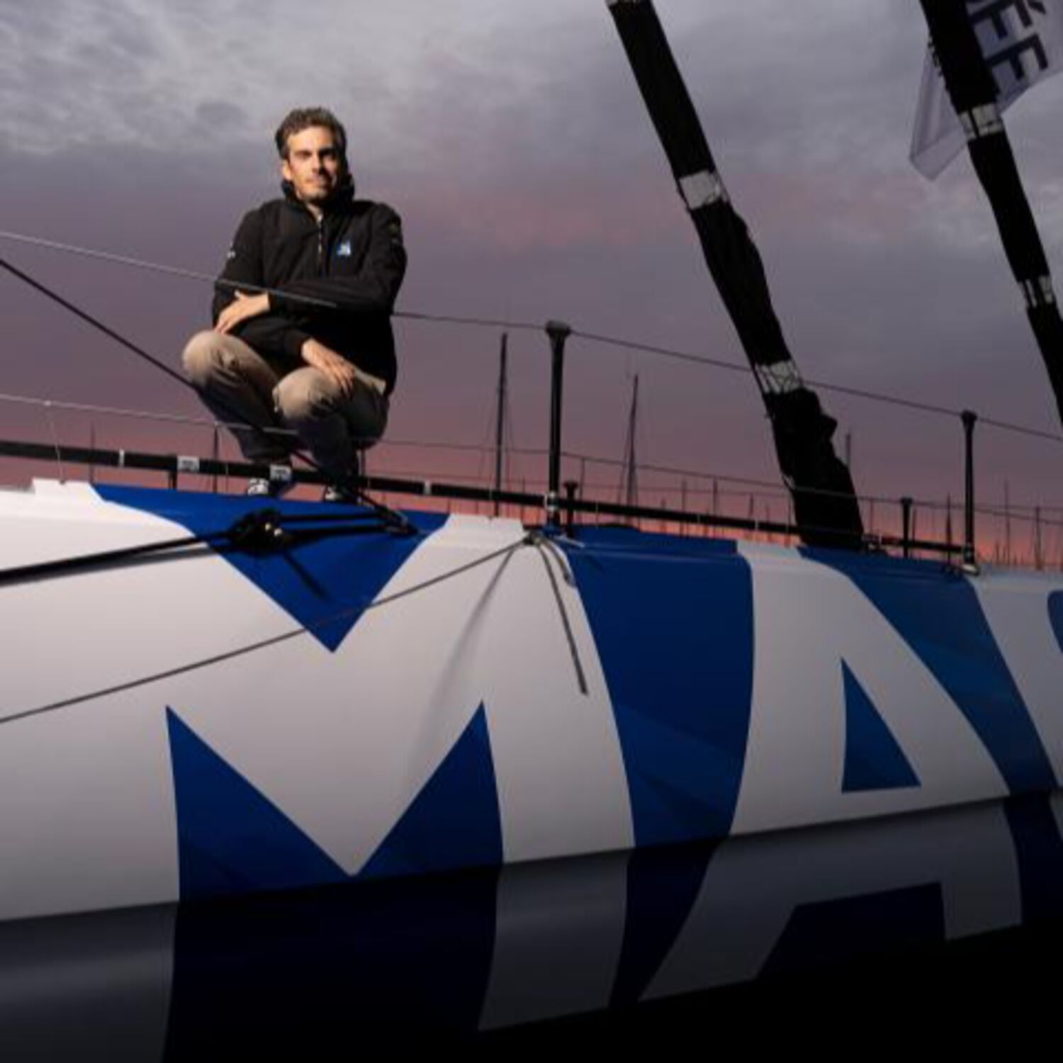 Charlie Dalin : victoire au Vendée Globe malgré un combat secret contre ...