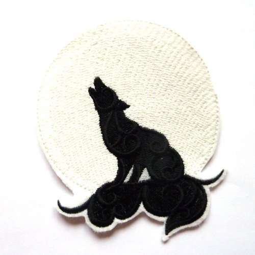 Loup devant la lune thermocollant, embroidery patch, loup - Un grand marché