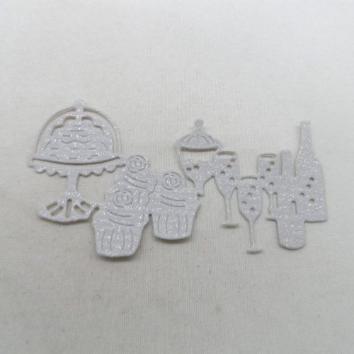 N°610 d'une "frise" buffet gâteaux verres bouteilles en papier ...