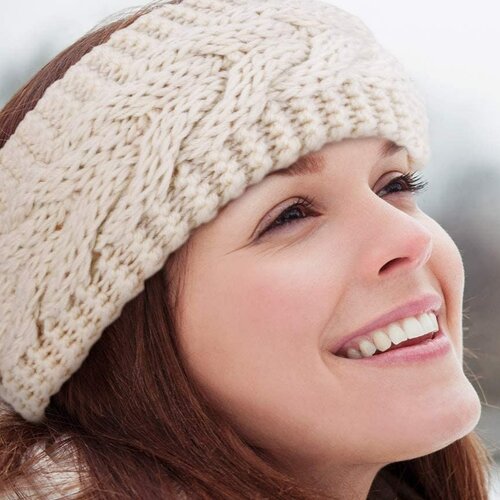 Bandeau , cache oreilles. serre tête ; laine, beige , bordeaux , gris , noir .1 bandeau au choix ...