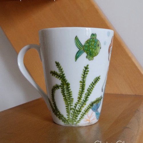 Mug en porcelaine peint à la main "lili" - Un grand marché