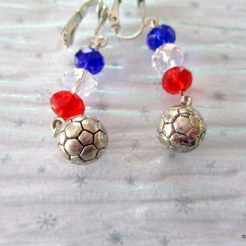 Clips boucles d'oreilles pour les sportifs et accro. au foot - Un grand ...