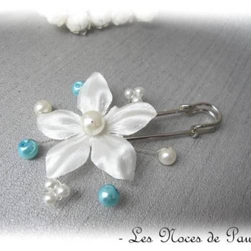 Attache traine ivoire et turquoise à fleur de satin, mariage - Un grand ...