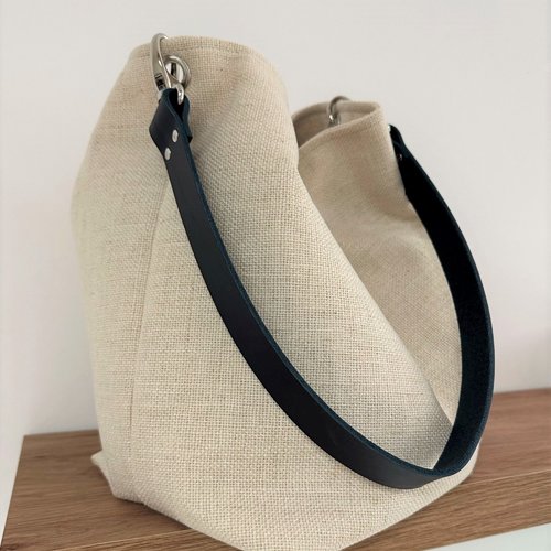 Sac porté épaule lin écru, anse cuir bleu marine / sac hobo toile de ...