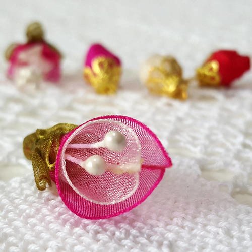 1 perles fleur arum ou calla en tissus organza rose blanc et vert ...