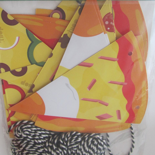 Kit banderole fanion modèle pizza - 35 fanions et 15 mètres de corde à ...