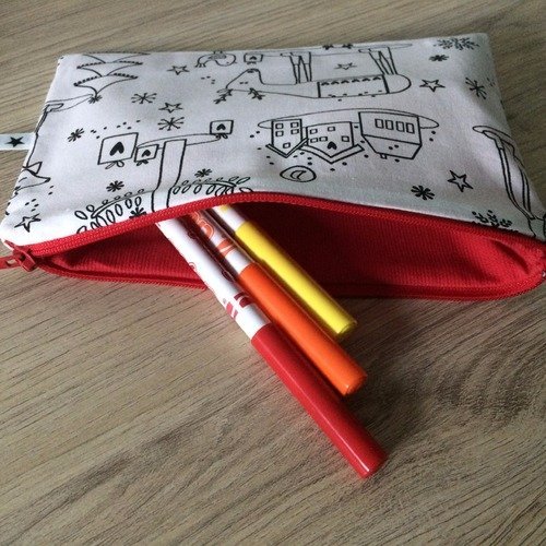 Trousse à colorier - Un grand marché