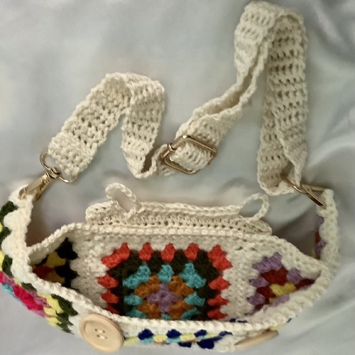 Chic pochette - sac - banane au crochet,multicolore fantaisie a carré ...