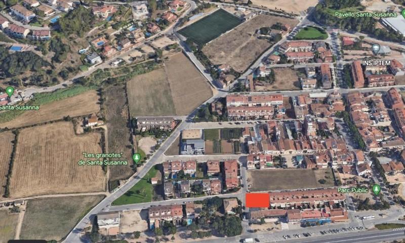 Parcela en venta en Santa Susanna, Ref: CGS-322-01258p - SpainHouses.net