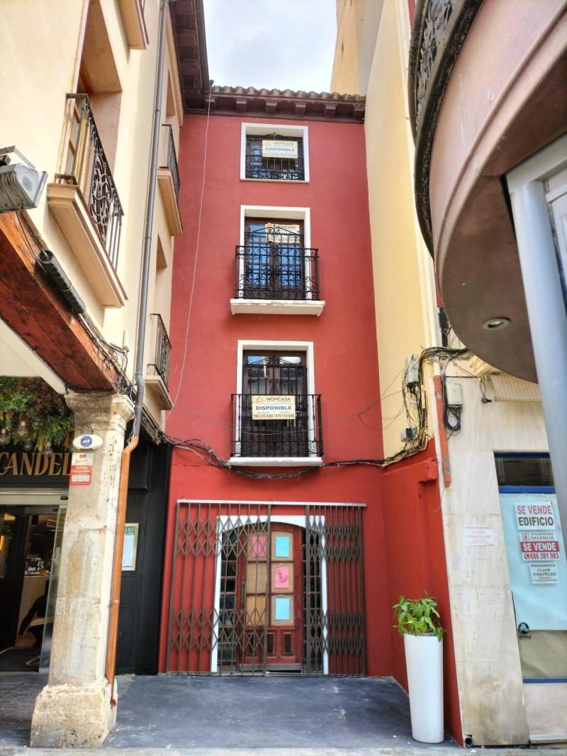 Edificio en venta en Palencia, Ref: RQJ-11128 - SpainHouses.net