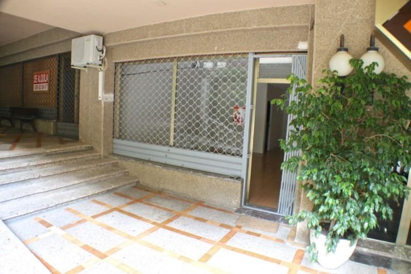 Premises for sale in Centro Urbano, Benidorm, Ref: QUGW-PLT0D ...