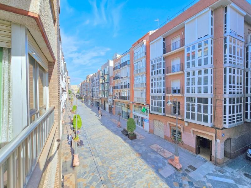 Apartment for sale in Casco Antiguo, Cartagena, Ref: HMM-FCN02158/6455 ...