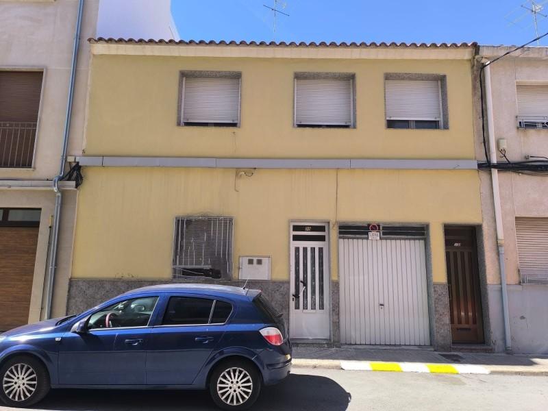 House for sale in Yecla, Ref: ZOM-70042c925 - SpainHouses.net